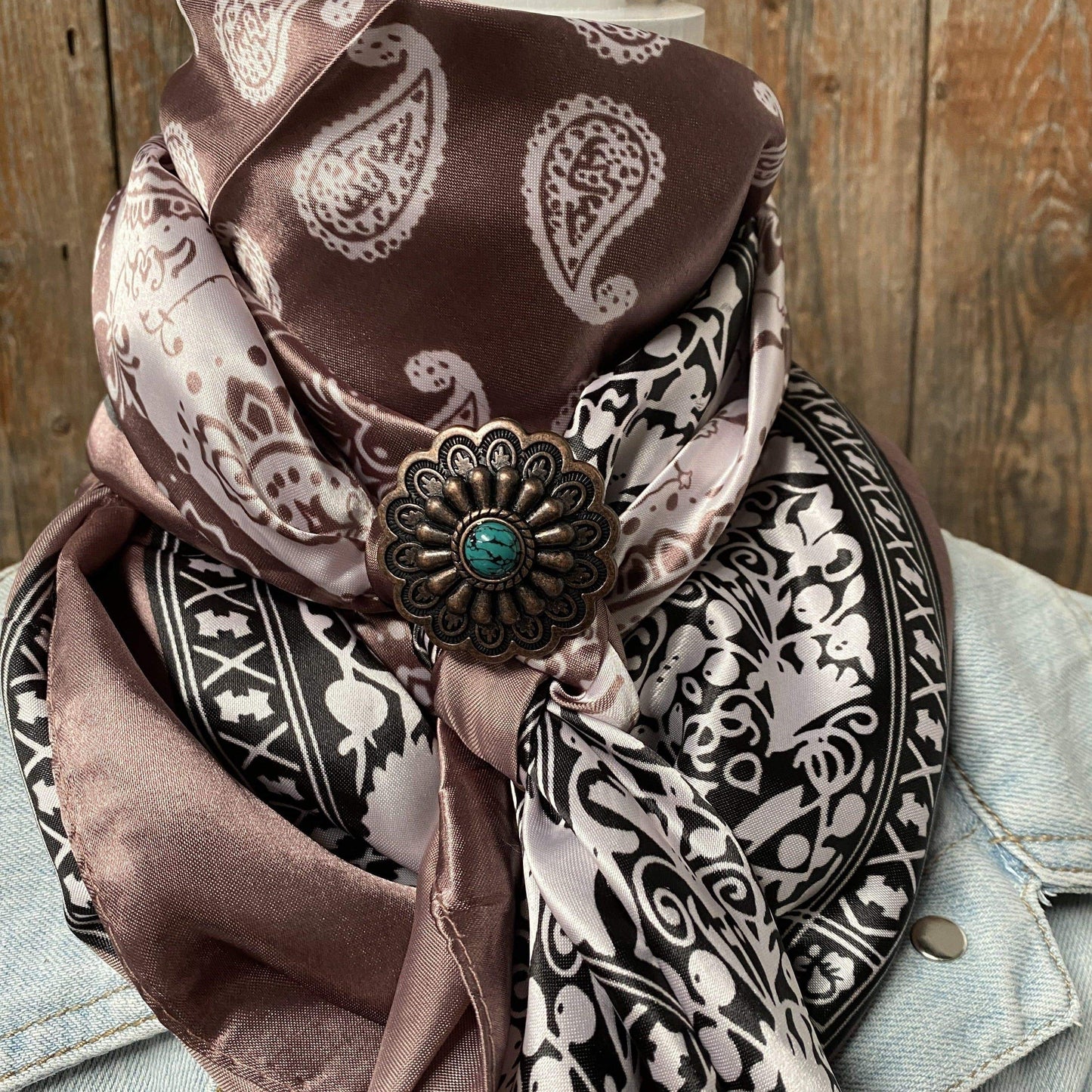 35X35" Two Tone Paisley Wild Rag / Scarf -W103 Slide WRC2557B – RODEO DRIVE